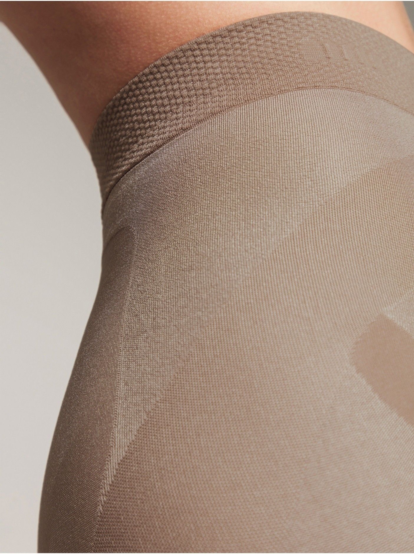 Rajstopy modelujące z efektem push-up X-PRESS 40 Lycra® - sklep Conte